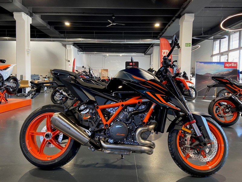 usato Ktm 1290 Super Duke R Evo (2022) - Gabrielli Moto
