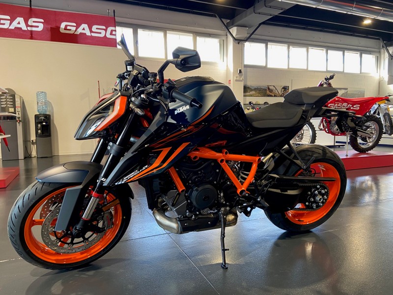 usato Ktm 1290 Super Duke R Evo (2022) - Gabrielli Moto